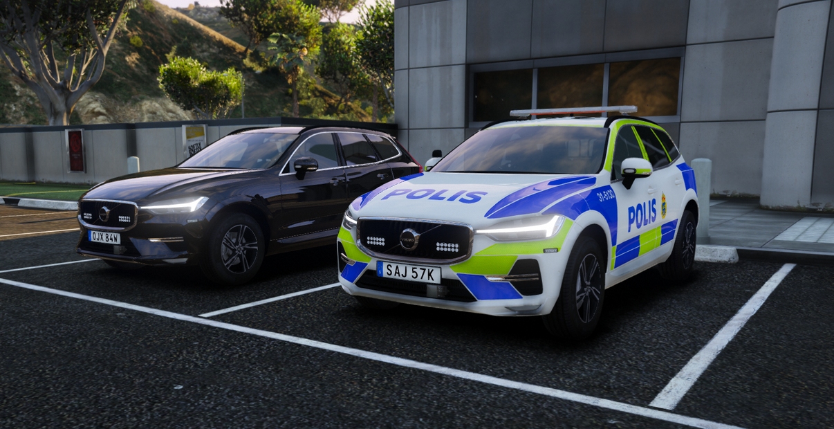 -22 Volvo XC60 Polisbil – Elle Modding